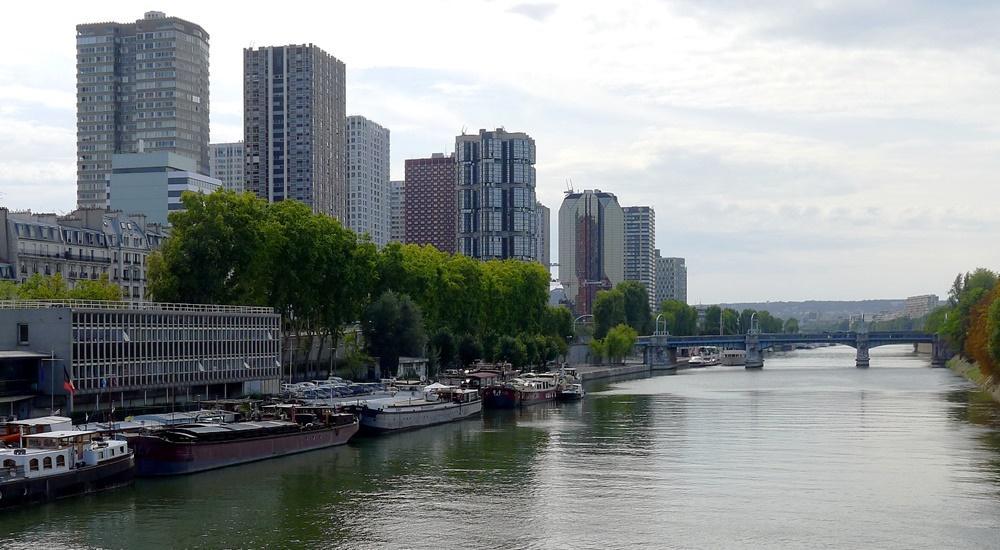 Paris City (France) cruise port schedule | CruiseMapper